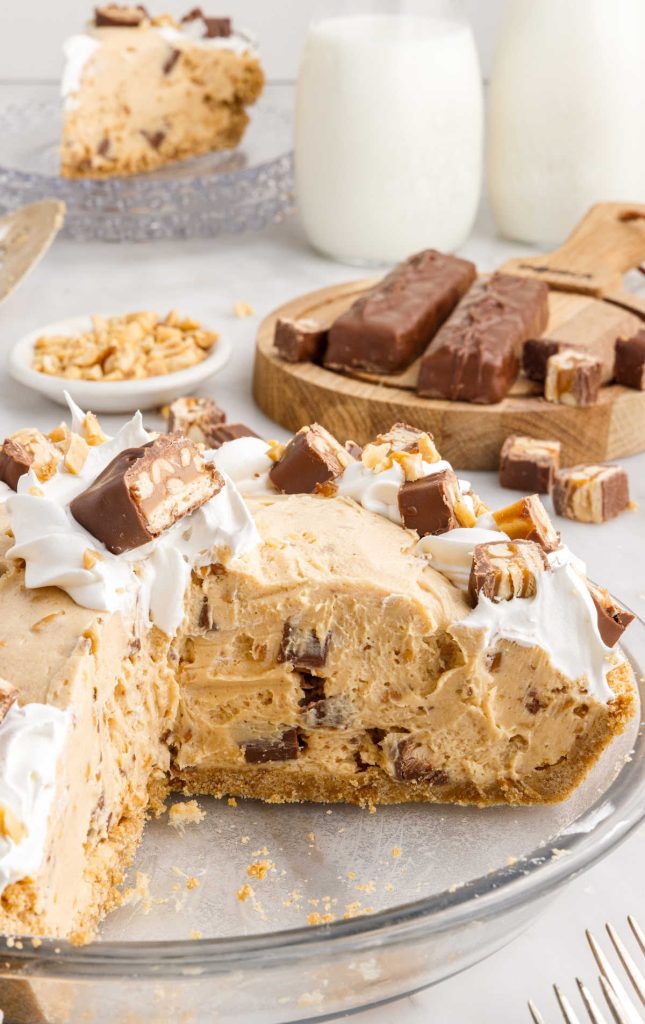 No-Bake Snickers Bar Pie - Pass the Dessert