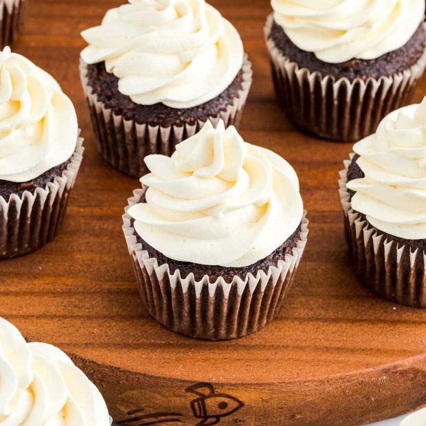 Cool Whip Frosting - Pass the Dessert