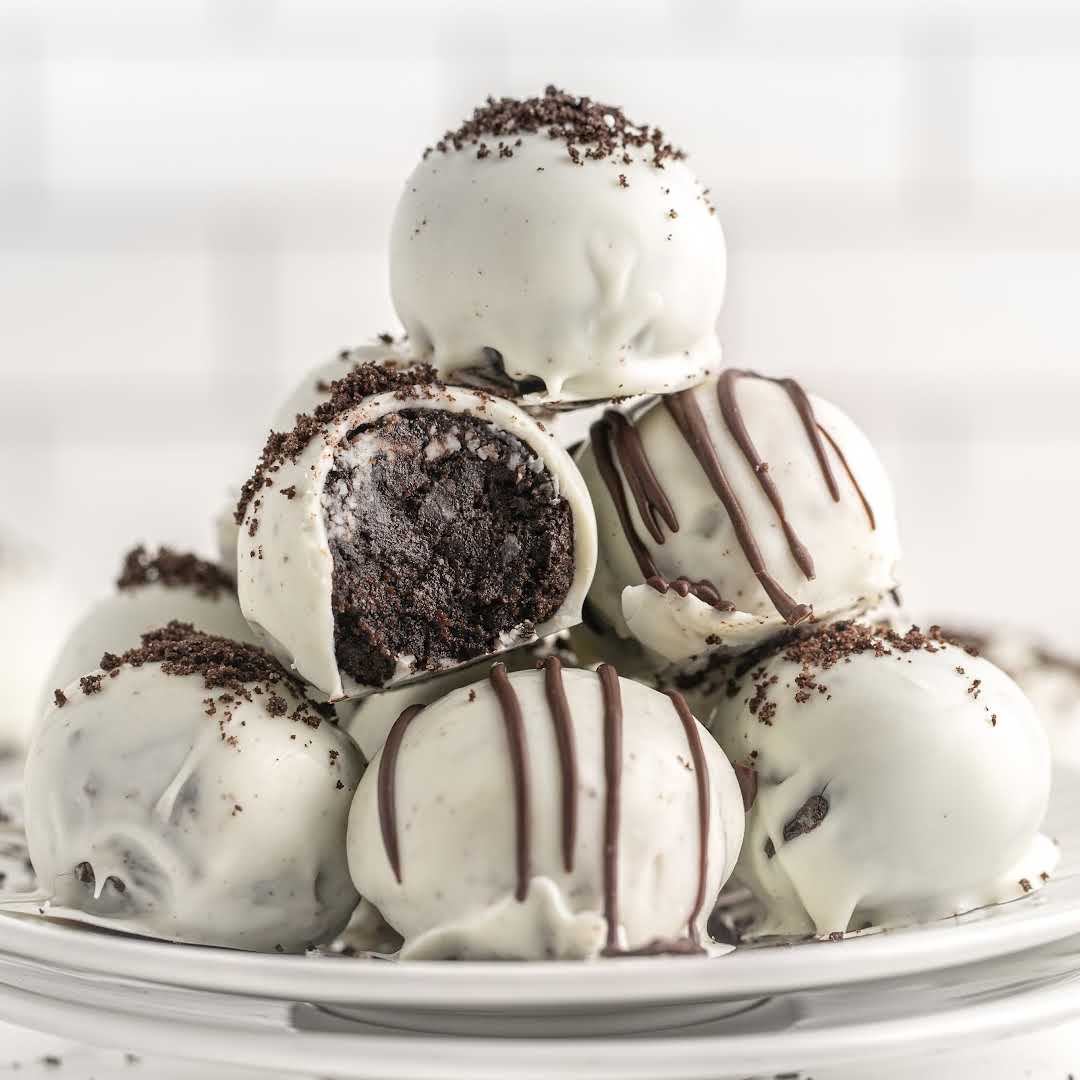 Oreo Truffles - Pass the Dessert