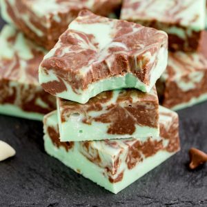 Mint Chocolate Fudge - Pass the Dessert