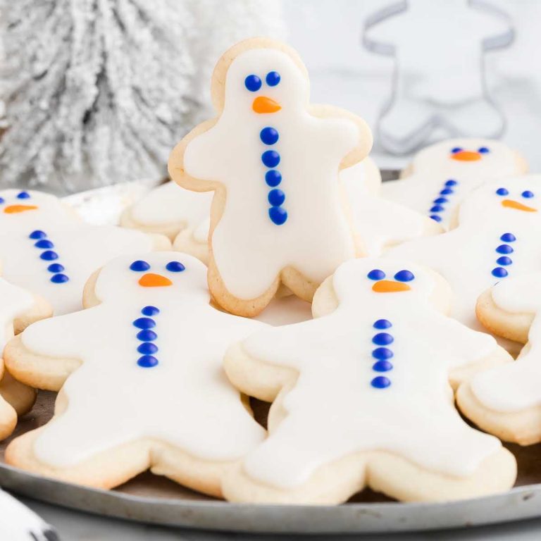 Gingerbread Man Sugar Cookies - Pass the Dessert
