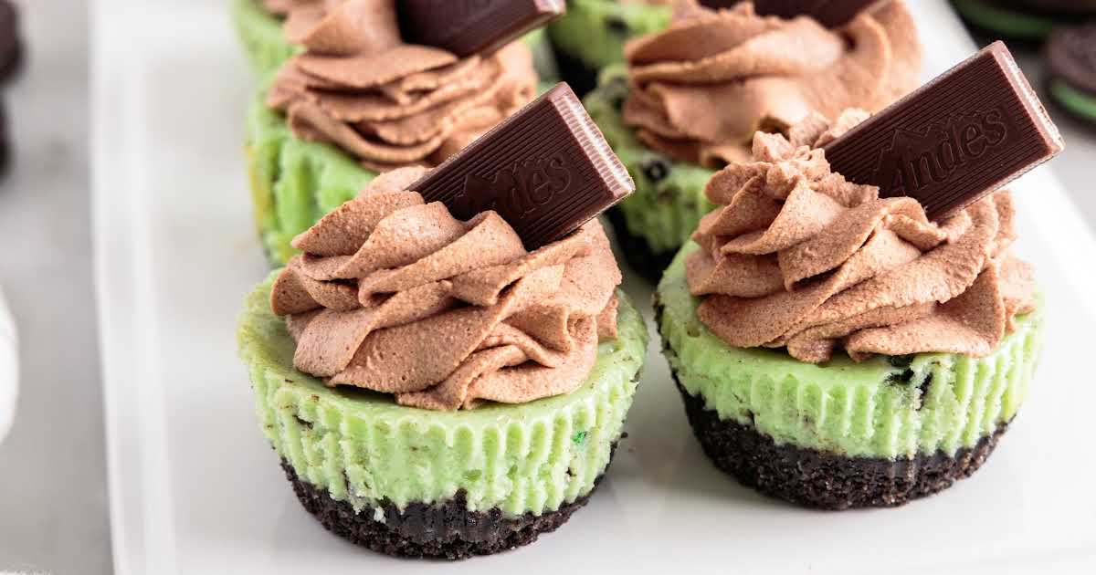 Mini Mint Cheesecake - Pass the Dessert